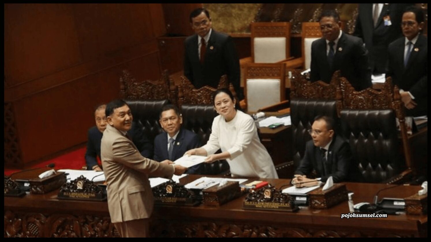 RUU TNI Disahkan: Usia Pensiun Naik, Prajurit Bisa Isi Pos Sipil ...